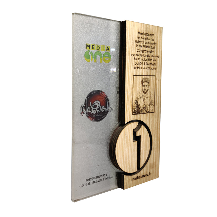 Customized Photo Engraved Memento for Special Guest – Picloon